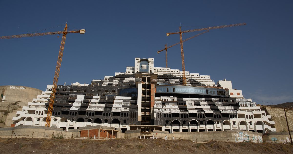 Algarrobico, símbolo da destrución da costa - GL | Greenpeace España